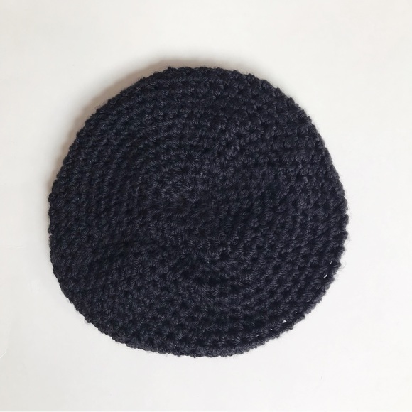 H&M | Accessories | Hm Black Knit Baret Hat | Poshmark